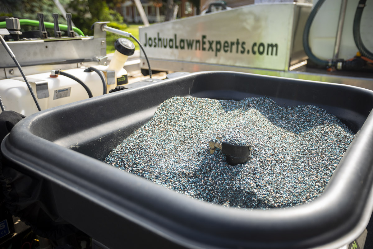 4 Common Questions About Winterizer Lawn Fertilizer